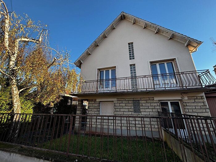 Maison à louer - Wissous - 6 pièces - 5 chambres