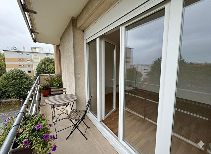 Appartement à vendre - Noisy-le-Grand, Est - 3 pièces - 2 chambres