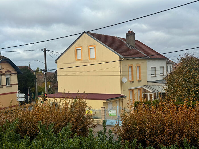 Maison à vendre - Sainte-Marie-aux-Chênes - 6 pièces - 4 chambres