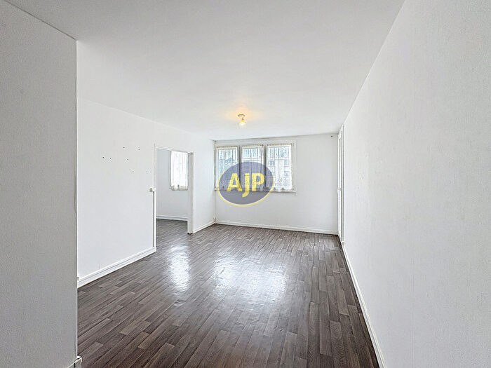 Appartement à louer - Mérignac, Centre-ville - 3 pièces - 2 chambres