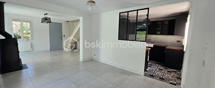 Maison à vendre - Ozoir-la-Ferrière, Gare, Brèche aux Loups, Belle Croix - 6 pièces - 5 chambres