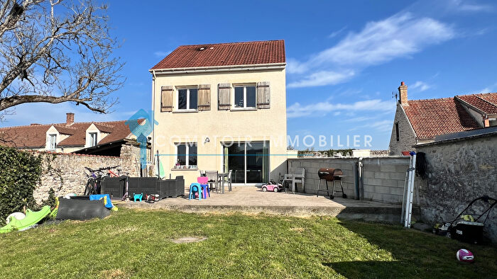 Maison à vendre - La Ferté-Alais - 4 pièces - 3 chambres