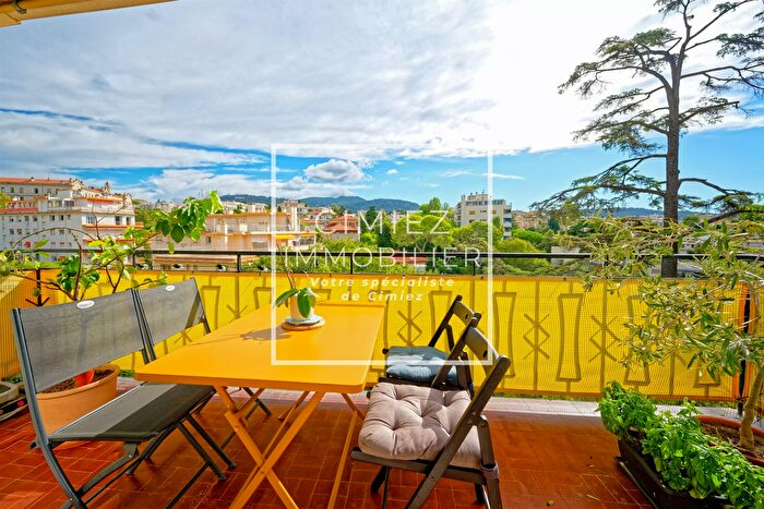 Appartement 3 pièces à Nice, Cimiez, à vendre