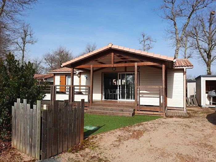 Maison à vendre - Azur - 4 pièces - 2 chambres