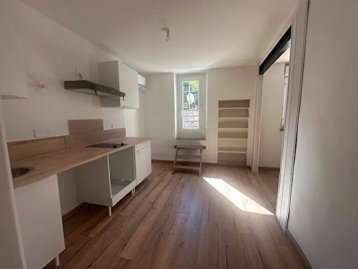 Appartement 1 pièce à Auriol, à louer