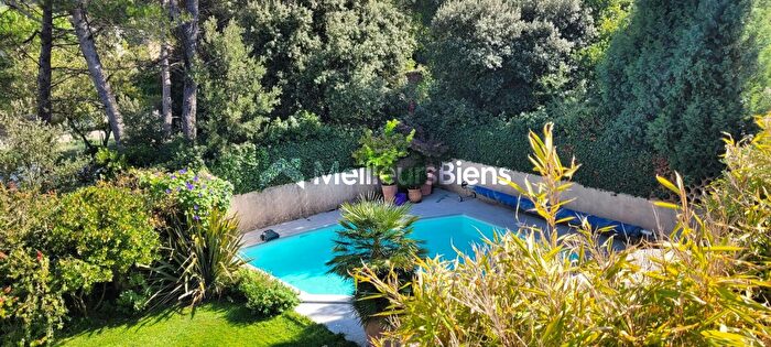 Maison à vendre - Bagnols-sur-Cèze, Berret, Euze - 8 pièces - 5 chambres