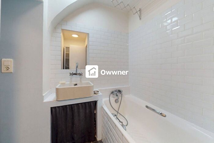 Appartement à louer - Belleville, Paris ème arrondissement - 3 pièces - 2 chambres