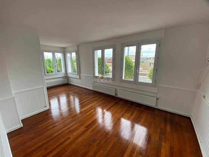 Mantes-la-Jolie, Gassicourt : Appartement 2 pièces à louer