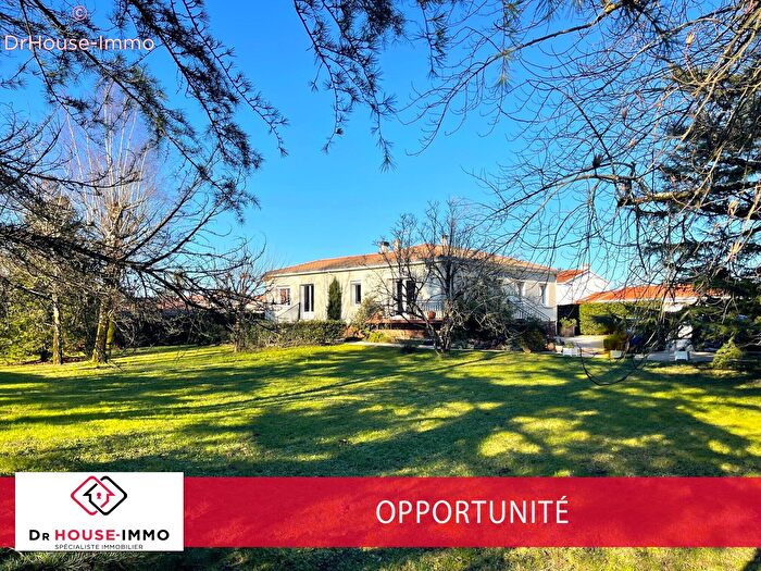 Maison à vendre - Luçon - 6 pièces - 4 chambres