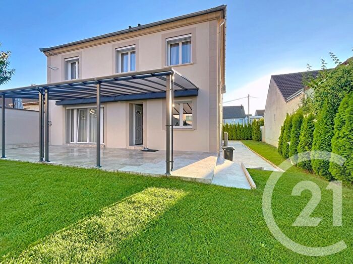 Maison à vendre - Pontault-Combault, Centre commercial - 7 pièces - 5 chambres