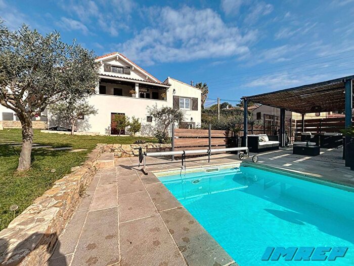 Maison à vendre - Marseille e , La Croix Rouge - 5 pièces - 4 chambres