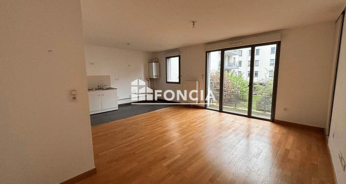 Appartement 4 pièces à Centre Ville, Reims, à louer