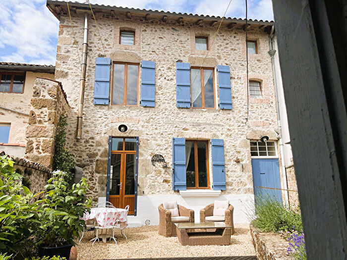 Maison 7 pièces à vendre à Rochechouart