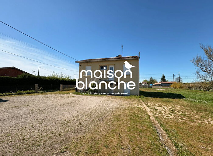 Maison à vendre - Les Églisottes-et-Chalaures - 4 pièces - 2 chambres
