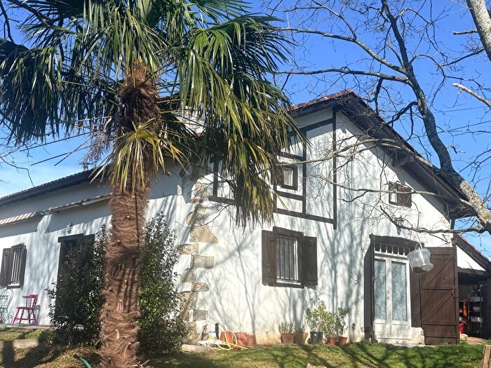 Maison à vendre - Irissarry - 6 pièces - 2 chambres