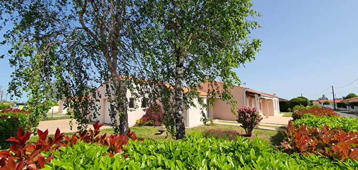 Maison 7 pièces à vendre à Saint-Agnant