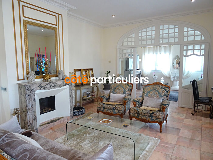 Appartement à vendre - Tarbes, Vugnemale, Martinet - 8 pièces - 4 chambres