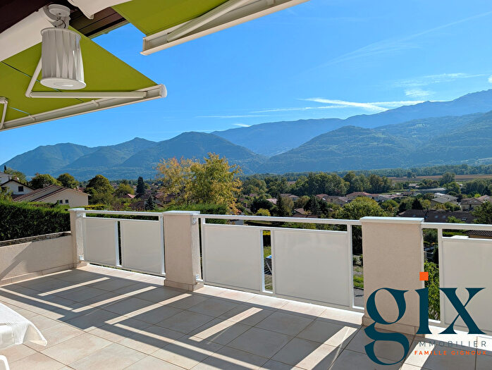 Maison 7 pièces à Lumbin, à vendre