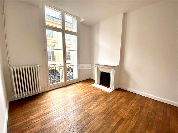 Appartement 3 pièces à Centre Ville, Reims, à louer