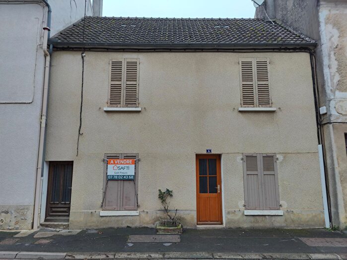 Maison à vendre - Chézy-en-Orxois - 4 pièces - 2 chambres