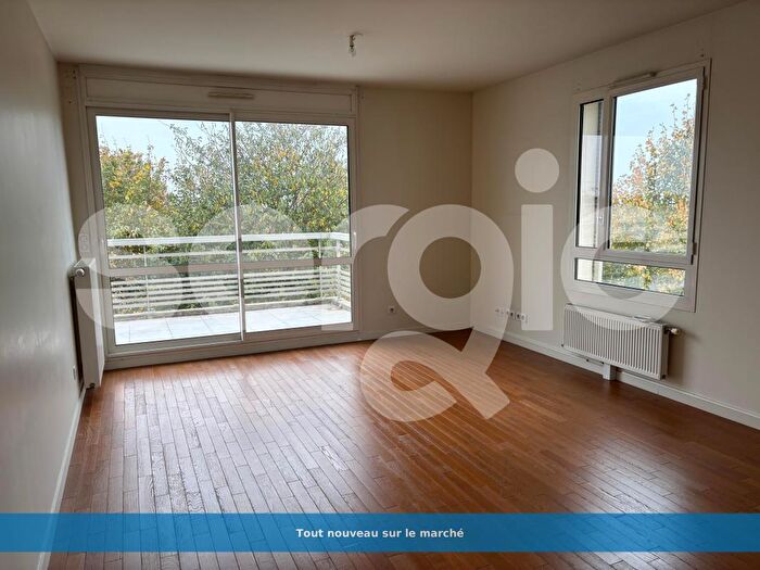 Appartement à louer - Amiens, Amiens Nord Ouest - 3 pièces - 2 chambres