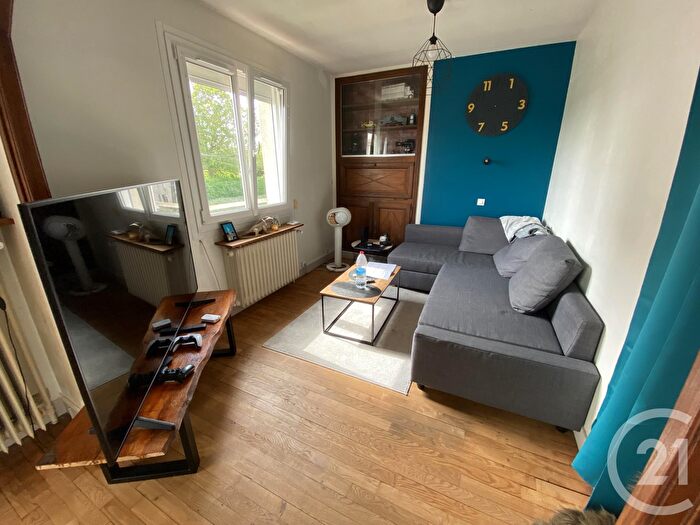 Argentan, Est : Maison 3 pièces à louer