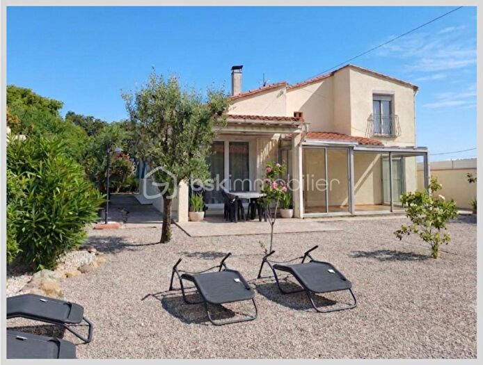 Maison 5 pièces à vendre à Fourques