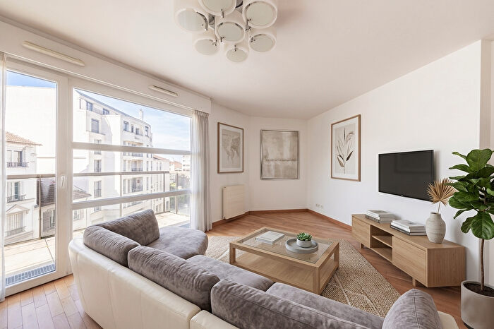 Appartement 3 pièces à vendre - Asnières-sur-Seine, Centre-ville