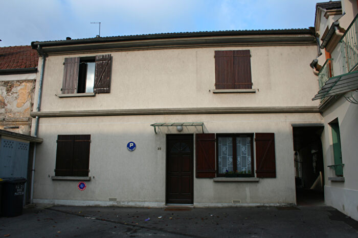 Appartement 1 pièce à louer - Roissy-en-Brie, Ascott, Verger, Avenir