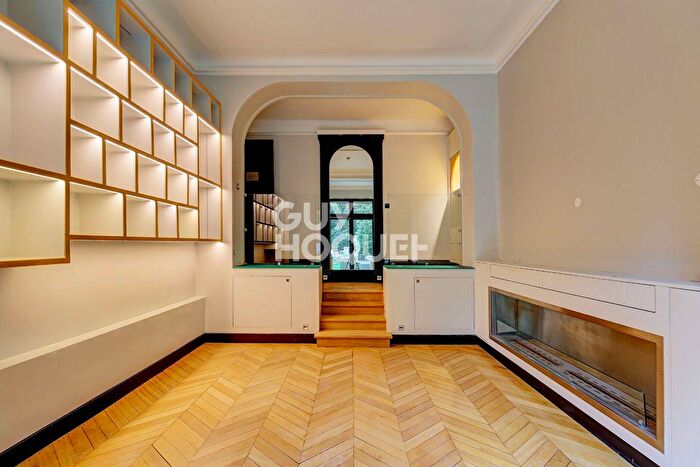 Appartement à louer - Champerret-Berthier, Paris ème arrondissement - 7 pièces - 5 chambres