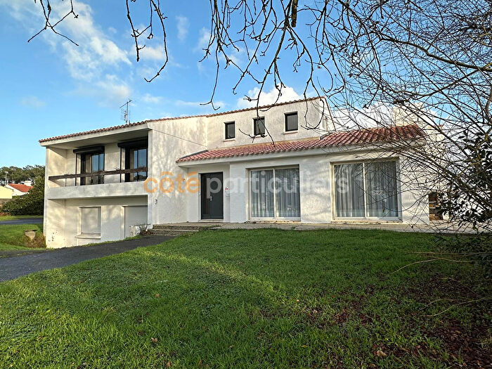 Maison à vendre - Soullans - 6 pièces - 4 chambres