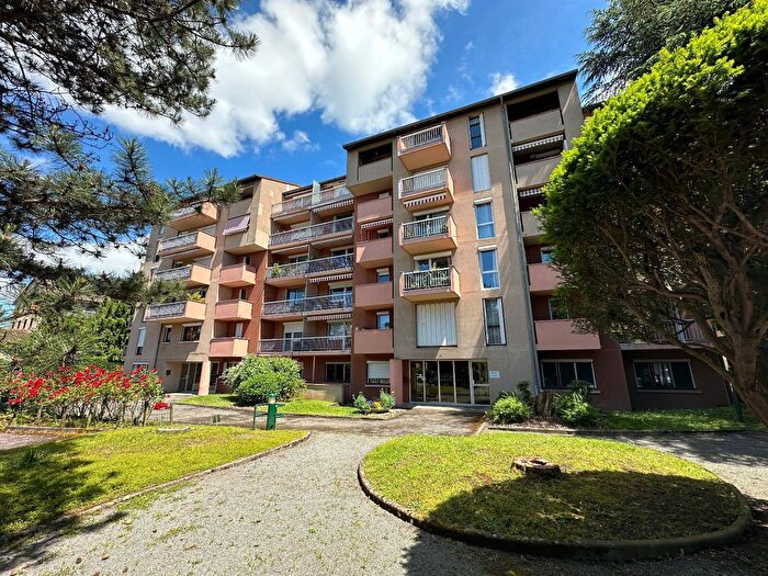 Appartement à louer - Belleroche, Villefranche-sur-Saône - 4 pièces - 2 chambres