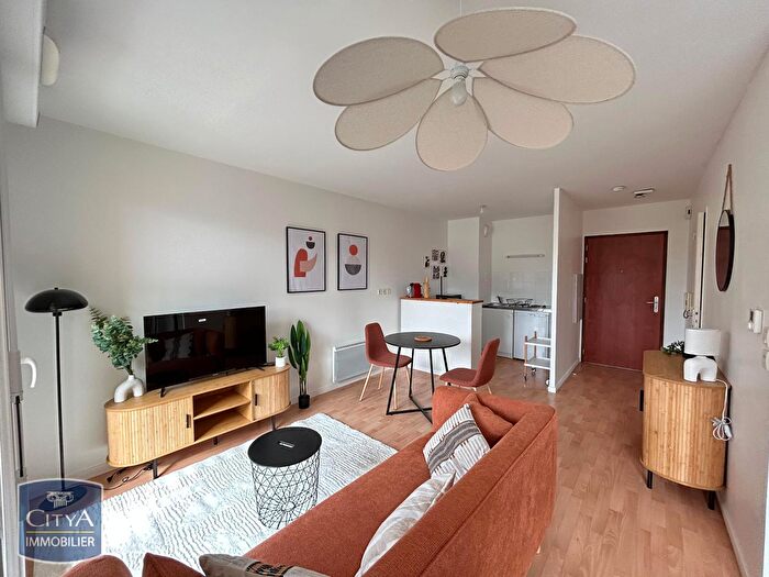 Le Mans, Chasse Royale, Hôpital : Appartement 1 pièce à louer