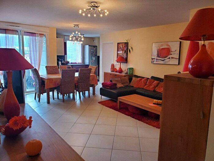 Appartement 4 pièces à Championnet-Caserne de Bonne, Grenoble, à louer