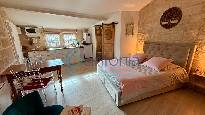 Appartement 1 pièce à Uzès, à louer