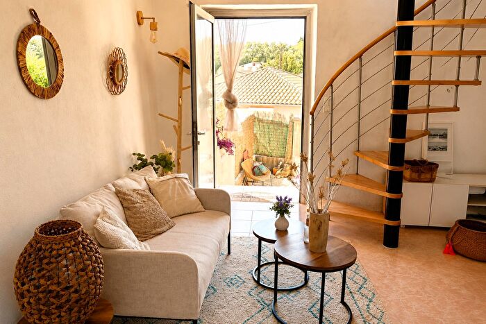 Maison 2 pièces à Roquefort-les-Pins, à vendre