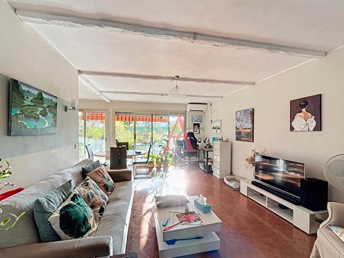 Appartement à vendre - Cagnes-sur-Mer, Centre-ville - 2 pièces - 1 chambre