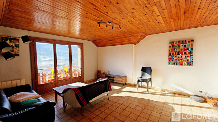 Appartement à vendre - Embrun - 5 pièces - 4 chambres