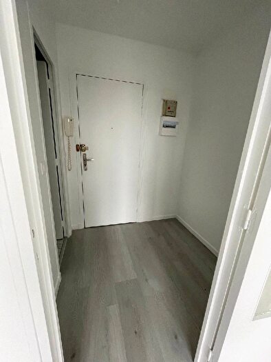 Appartement à louer - Jean Allemane-Aristide Briand, Savigny-sur-Orge - 1 pièce