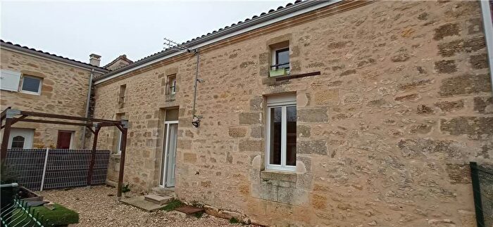 Appartement 5 pièces à louer à Rauzan