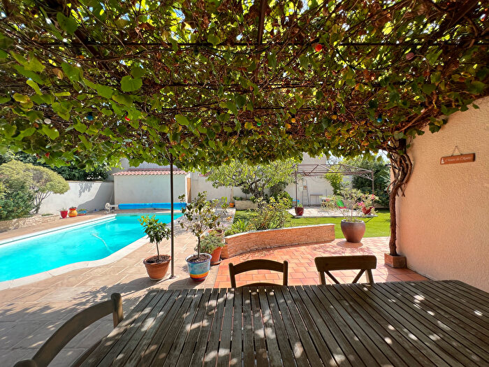 Maison à vendre - Istres - 6 pièces - 5 chambres