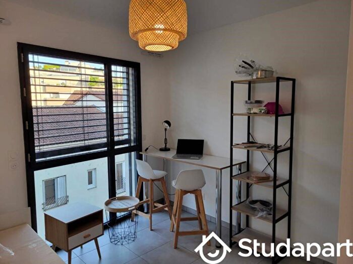 Appartement 1 pièce à louer à Saint Louis, Lyon 7ème arrondissement