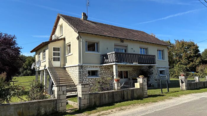 Maison à vendre - Mérigny - 10 pièces - 6 chambres