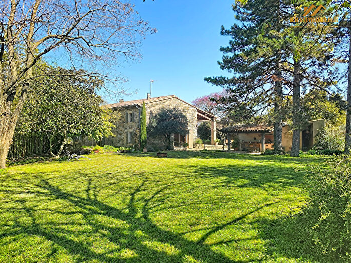 Maison à vendre - Étoile-sur-Rhône - 8 pièces - 4 chambres