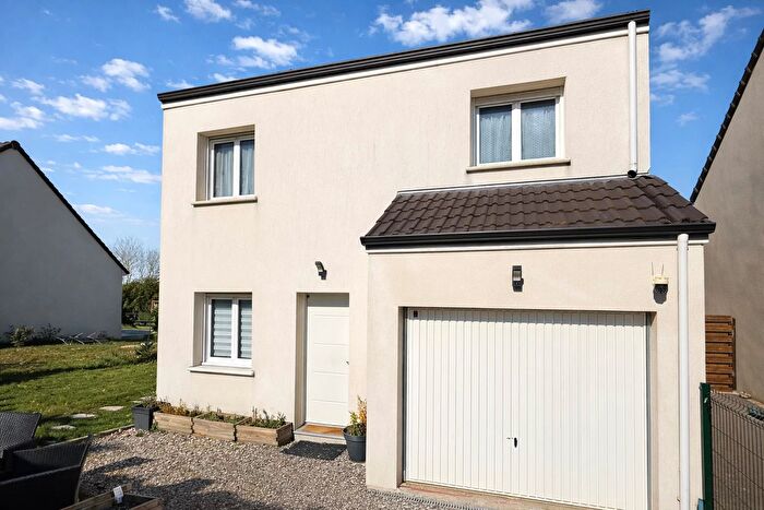 Maison à vendre - Breuillet - 6 pièces - 4 chambres