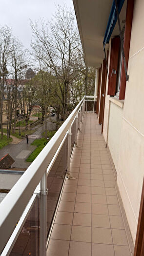 Appartement à louer - Saint-Maur-des-Fossés, La Varenne - 3 pièces - 2 chambres