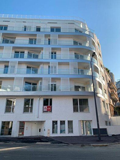 Appartement 1 pièce à Espaces Jeunes, Issy-les-Moulineaux, à louer