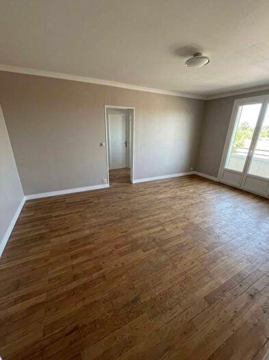 Saint Julien-Darnus, Auxerre : Appartement 4 pièces à louer