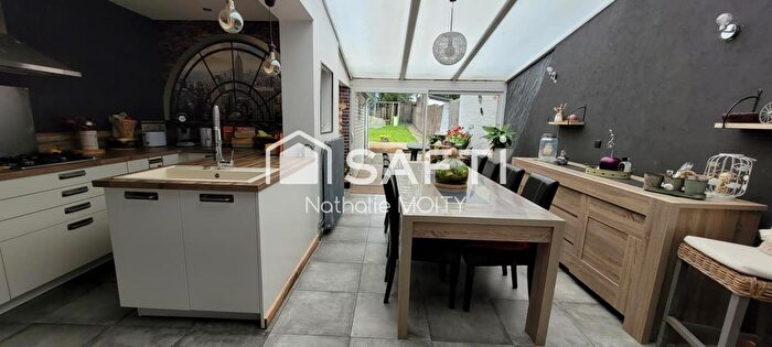 Maison à vendre - SaintQuentin Europe Rémicourt - 6 pièces - 4 chambres