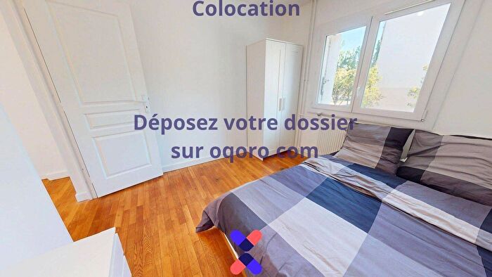 Appartement à louer - Centre-Max Barel-Léo Lagrange, Vénissieux - 5 pièces - 4 chambres